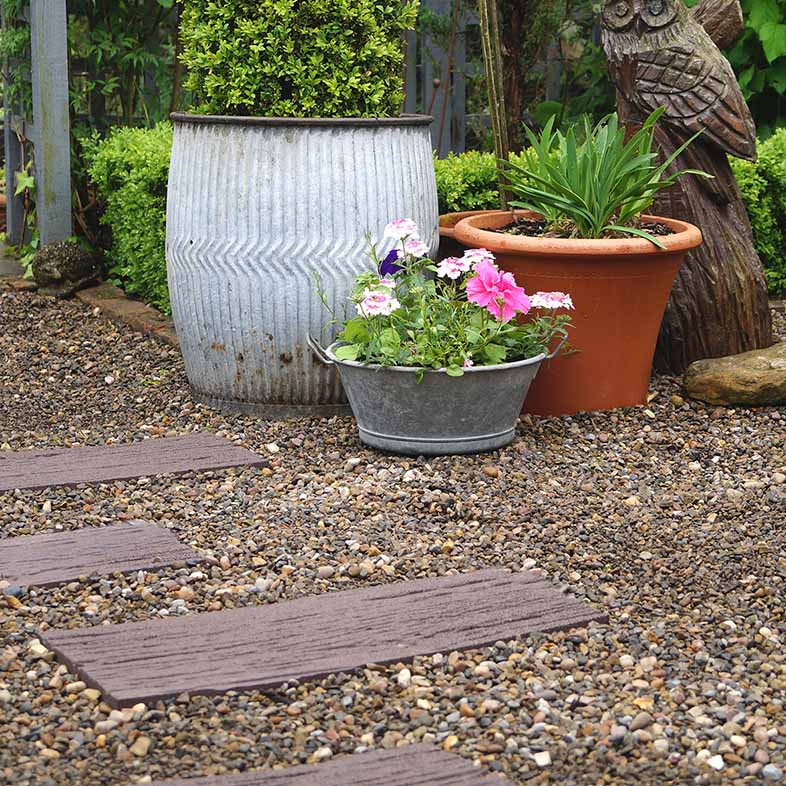 Greenfingers Recycled Rubber Wood Effect Railway Sleeper Stepping Ston